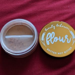 Beauty Bakerie | Makeup | Beauty Bakerie Flour Loose Setting Powder ...